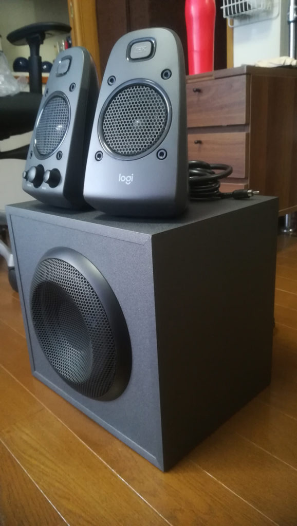 2万円以下の高性能PCスピーカー「ロジクール Z625」はサブウーファー付きで音質良し！ | シマテイエン ～野良マンガ家とゆるクリエイティブ～