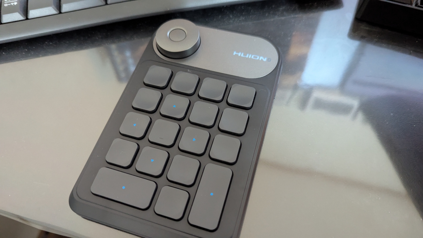漫画家が左手デバイス「Huion Keydial Mini k20」を使った正直な感想 | シマテイエン ～野良マンガ家とゆるクリエイティブ～
